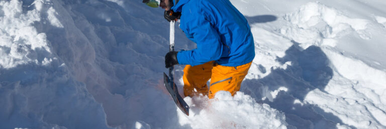 Three Best Light Snow Shovels To Clear The Way With In 2024